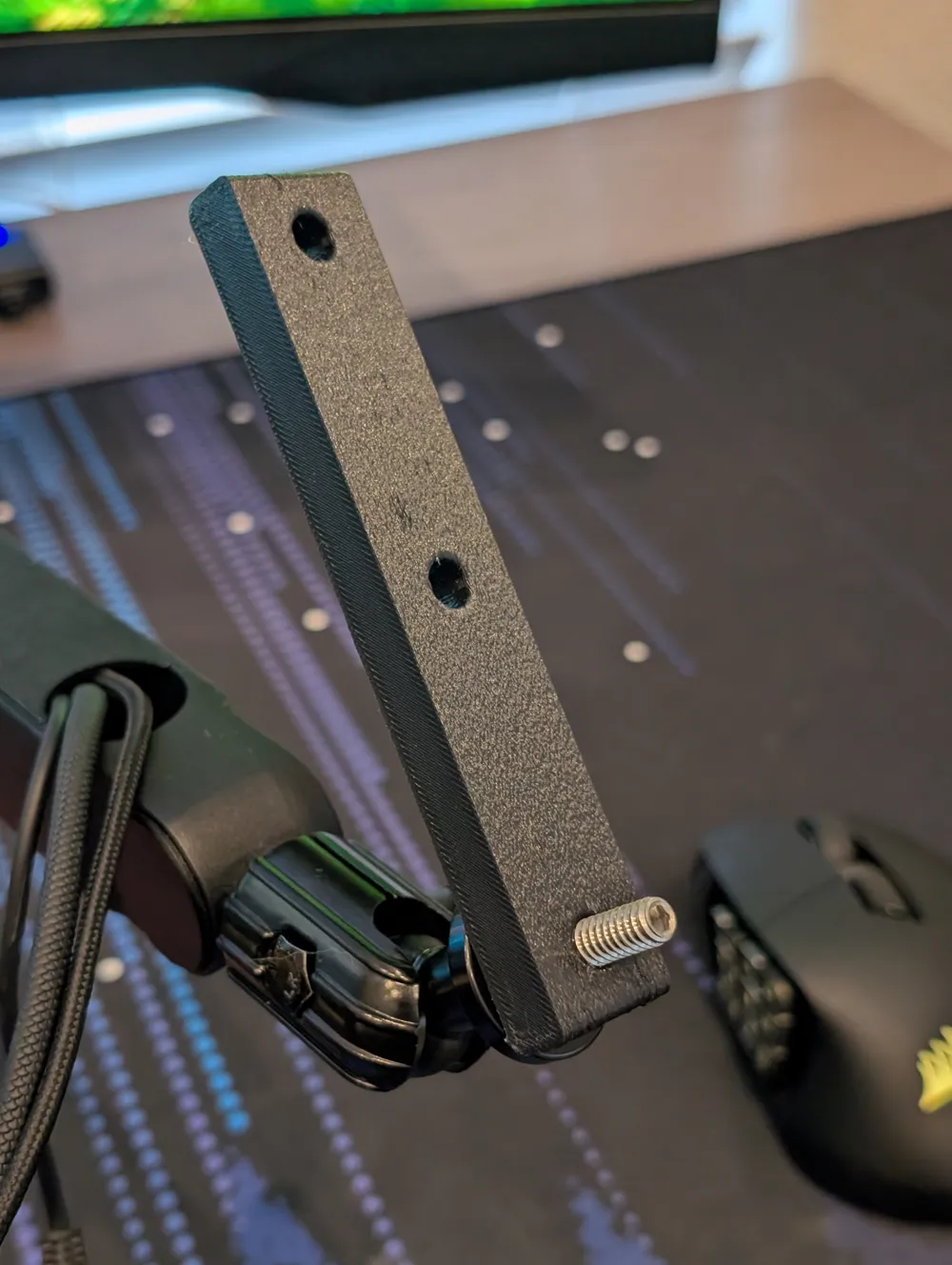 Xeneon Edge to Wave Mic Arm LP Adapter - Free 3D Print Model - MakerWorld