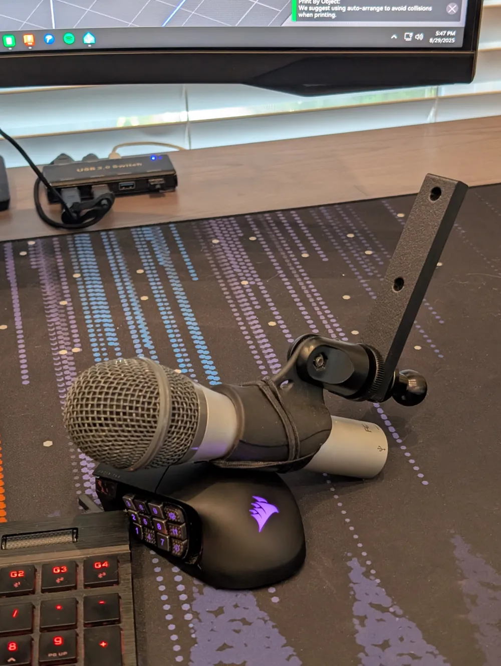 Xeneon Edge to Wave Mic Arm LP Adapter - Free 3D Print Model - MakerWorld