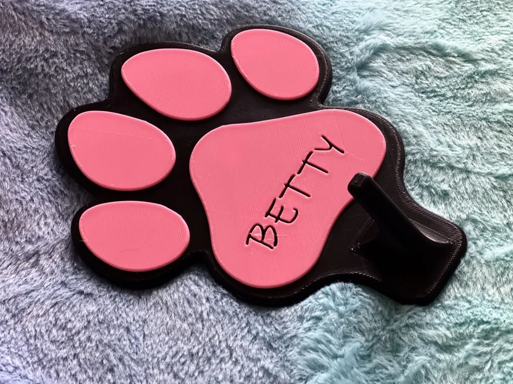 Paw Print Lead & Collar Holder by Sully MakerWorld: Download Free 3D Models