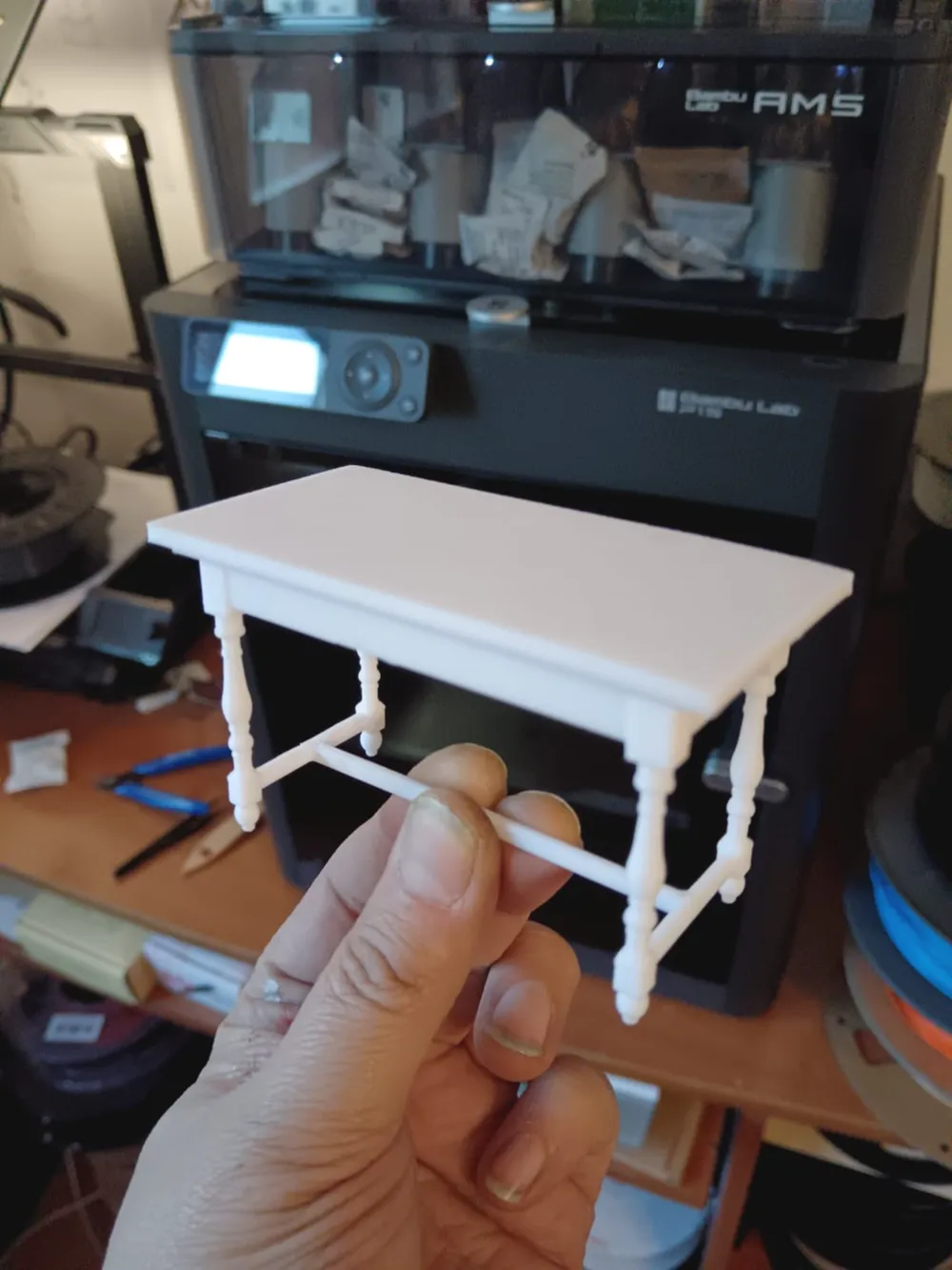 Miniature Table by PS3D CREATIVE - MakerWorld