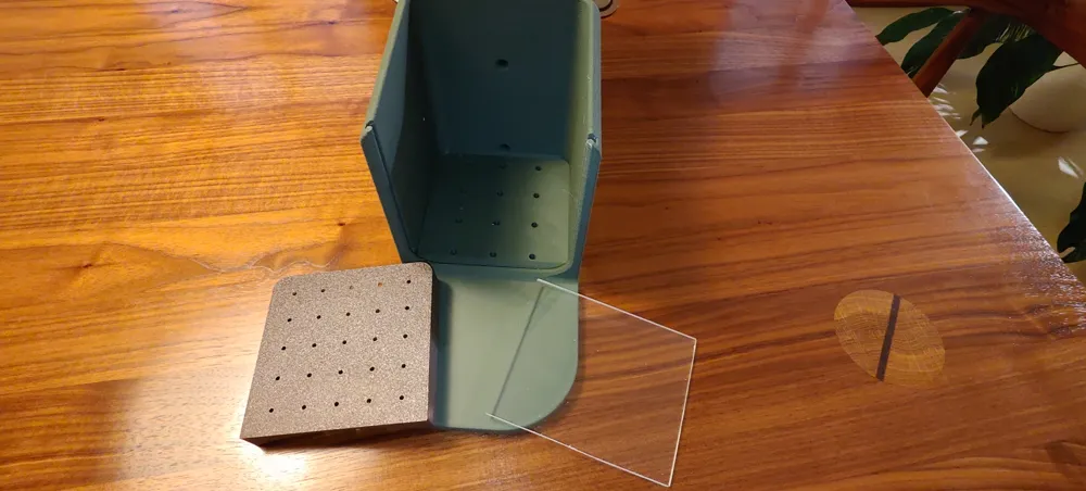 Squirrel feeder - Squirrel Feeder by Snuffy MakerWorld: Download Free ...
