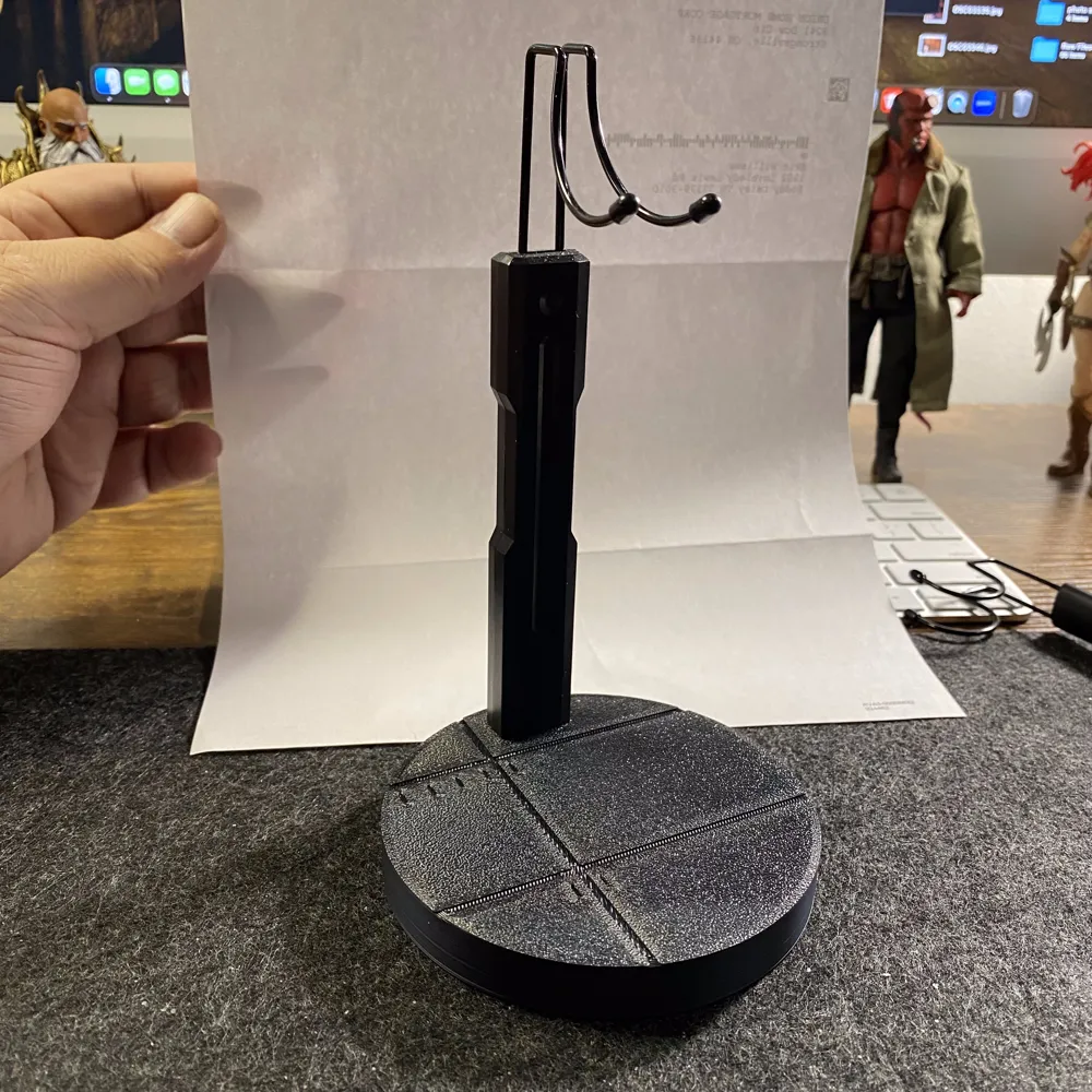 1:6 scale figure stand with smaller footprint by Geeky83 MakerWorld ...
