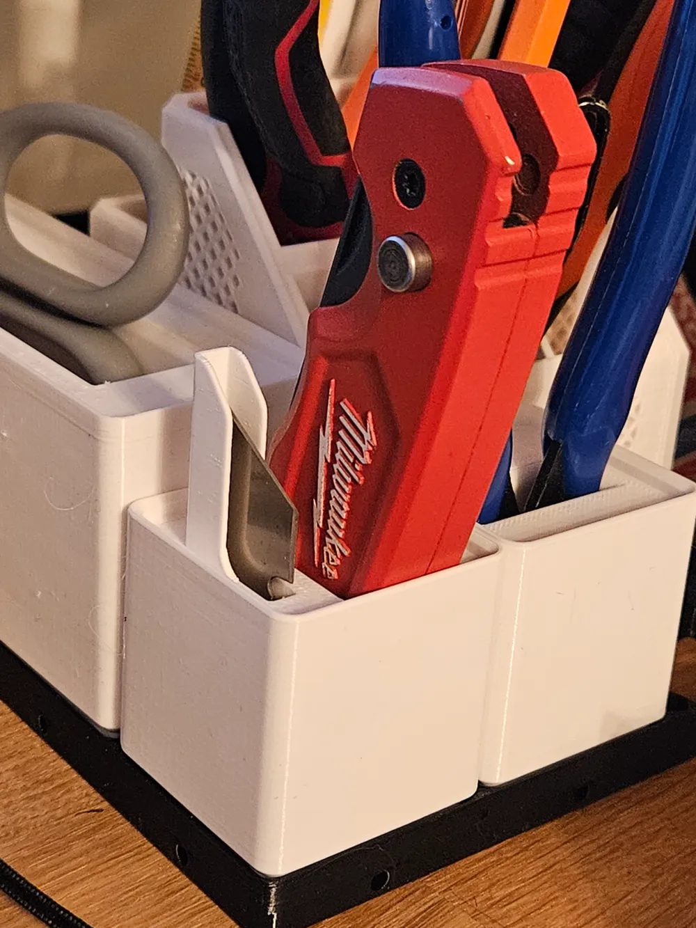 Gridfinity Milwuakee Fastback Remixed by Magrin - MakerWorld