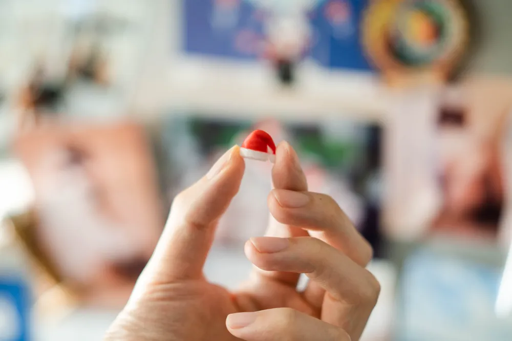 Christmas Santa Hat Magnet (Customizable) - Free 3D Print Model ...