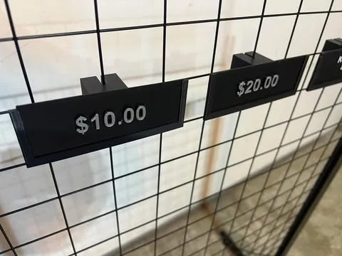 Grid Wall price plates universal customizable by M2CC MakerWorld ...