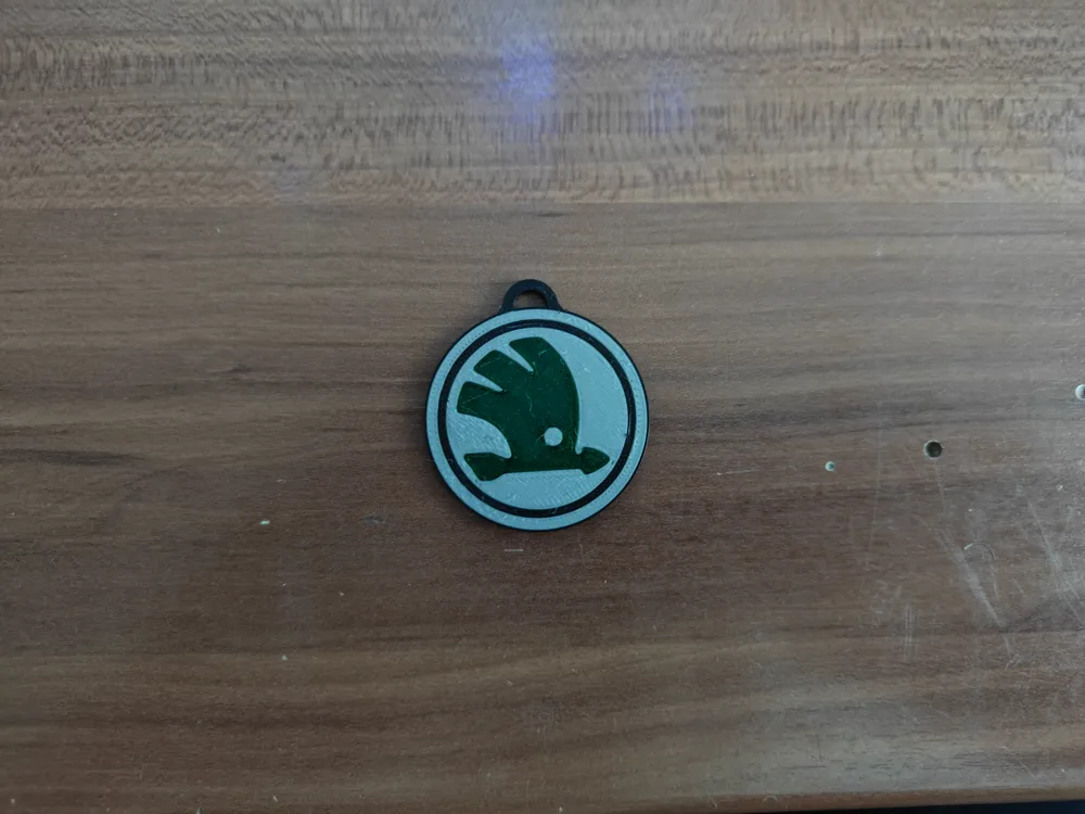 Skoda emblem keychain by M.Holicky - MakerWorld