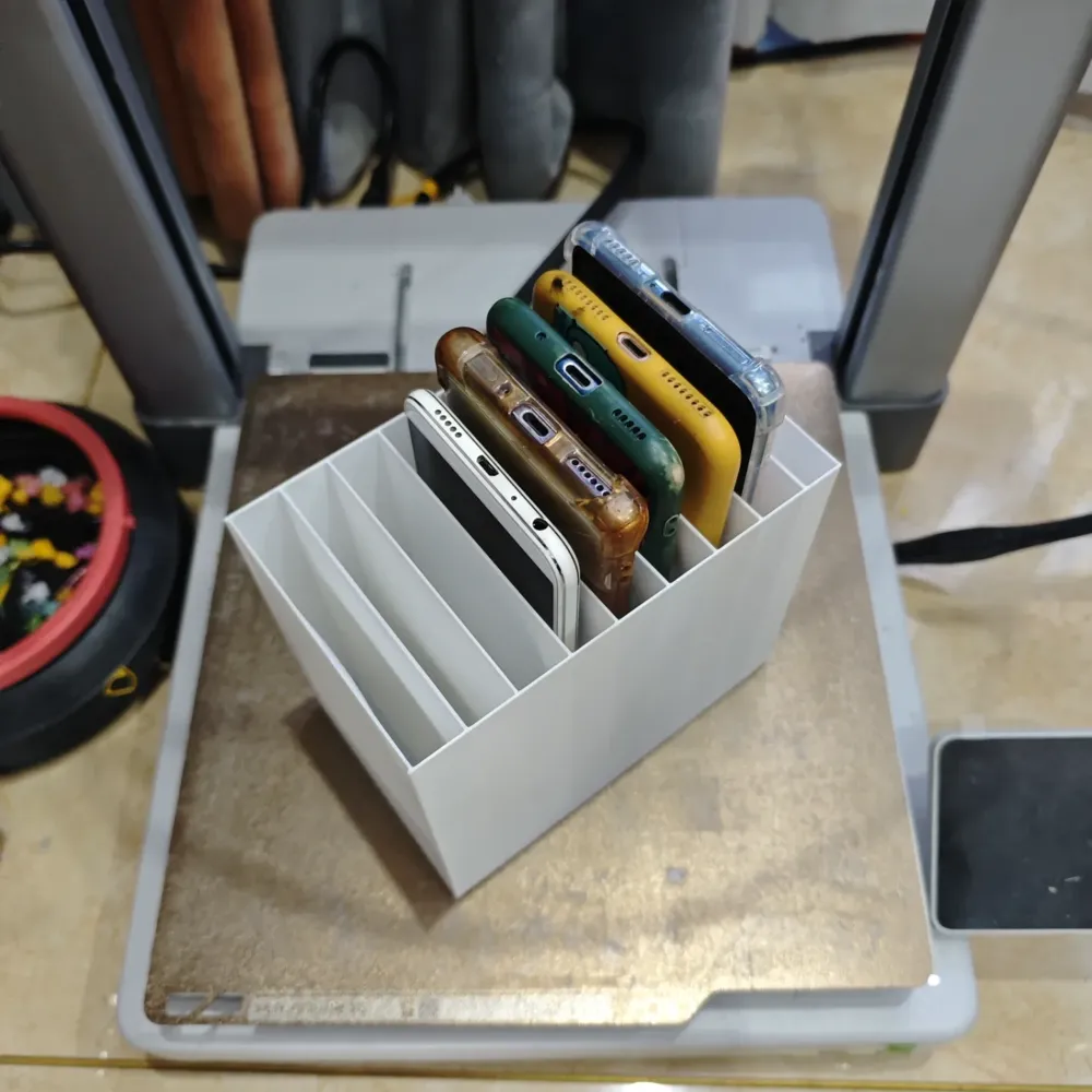 Cell Phone Organizer Space-Saving Design Supports Horizontal, Vertical ...