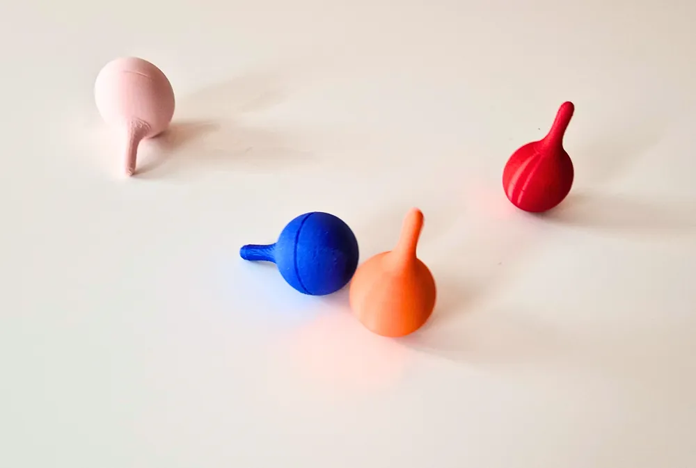 Spinning Top Ball Fidget Cat Toy by 3D Delight MakerWorld: Download ...