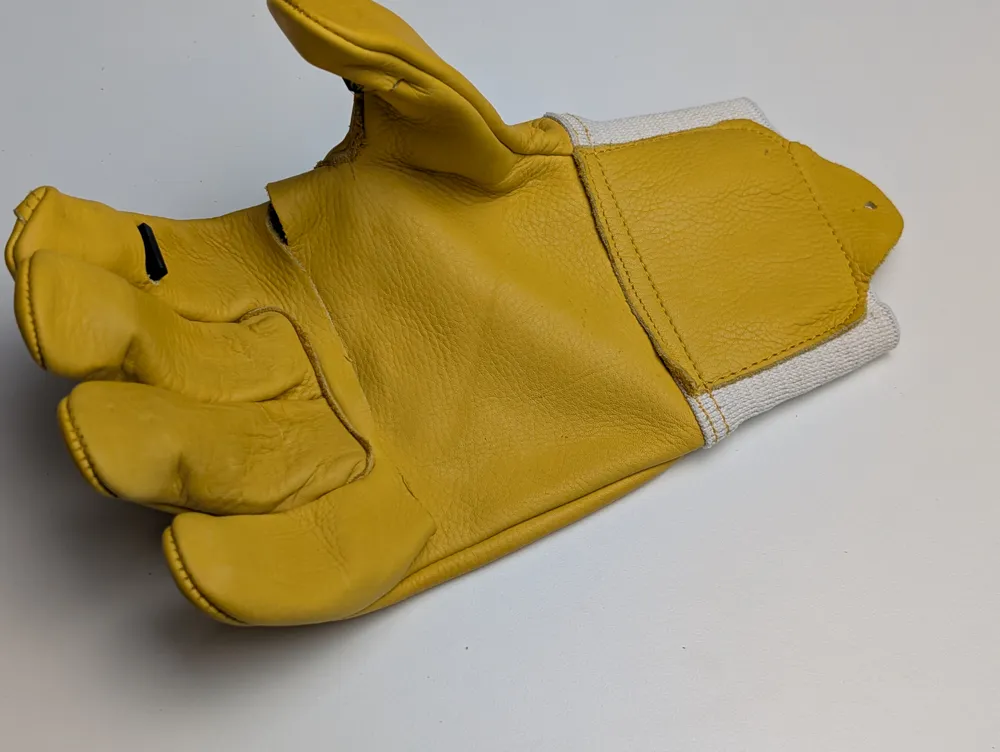 Real Living Severed Hand - Halloween prop/costume - Free 3D Print Model ...