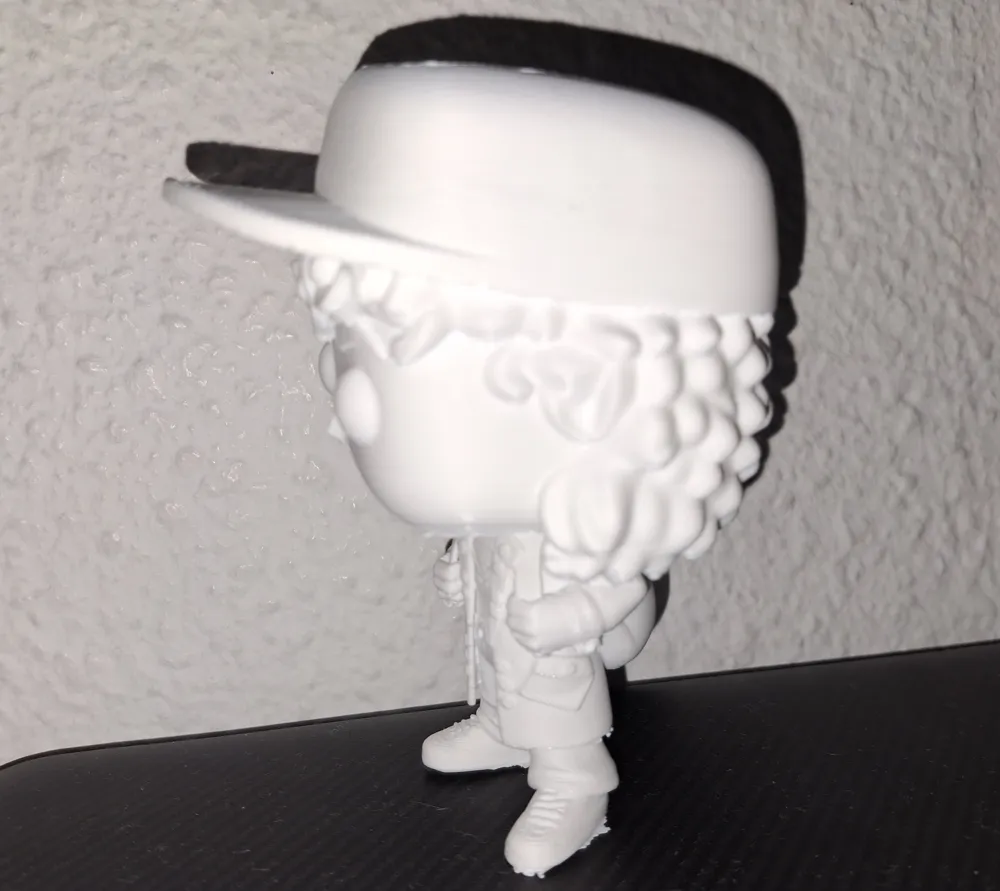 Dustin Henderson – Figura estilo Funko - Free 3D Print Model - MakerWorld