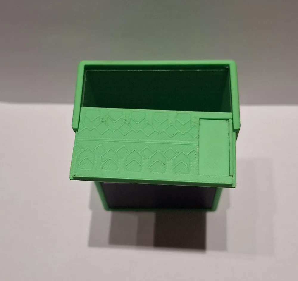 smoking box cover by rarincarpMakerWorld: Download Free 3D Models