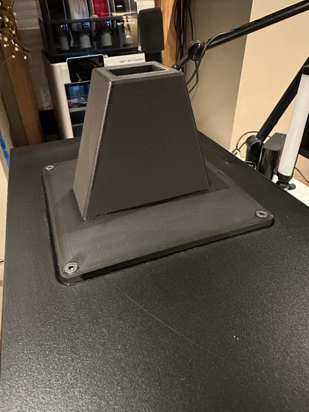 Portrait Monitor Mount Remixed by TenMileCreations - MakerWorld