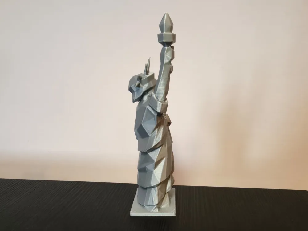 Low poly Statue of Liberty miniature - Free 3D Print Model - MakerWorld