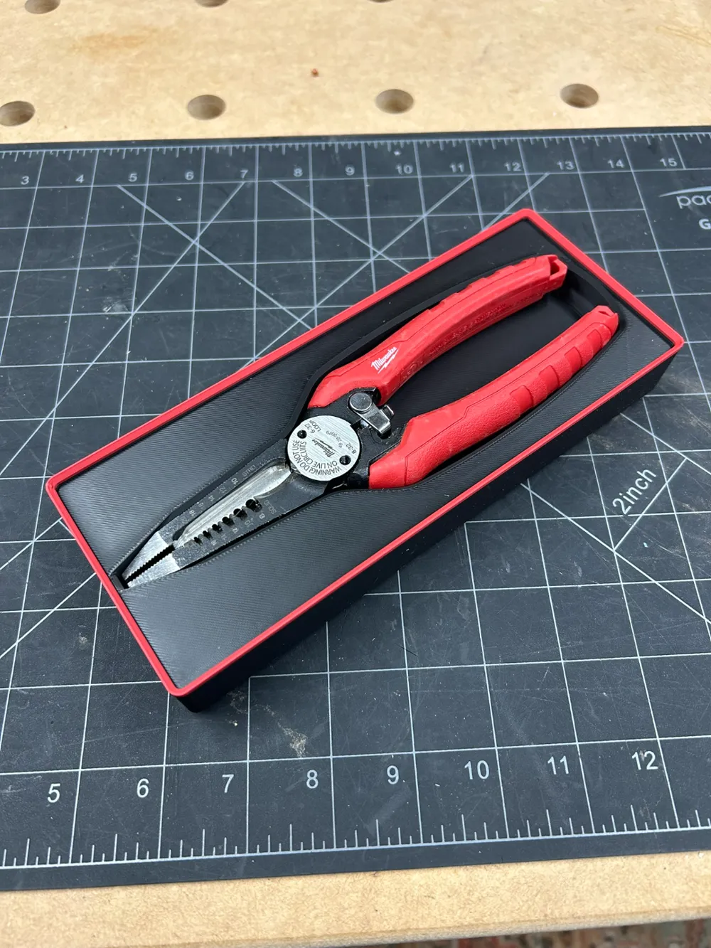 Gridfinity Bin For Milwaukee Wire Strippers by schuylab MakerWorld ...