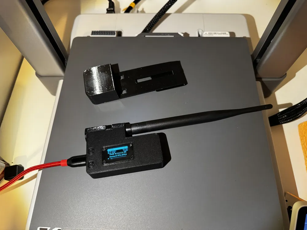 Carcasa Heltec V4 con soporte para ventana de coche - Modelo de ...