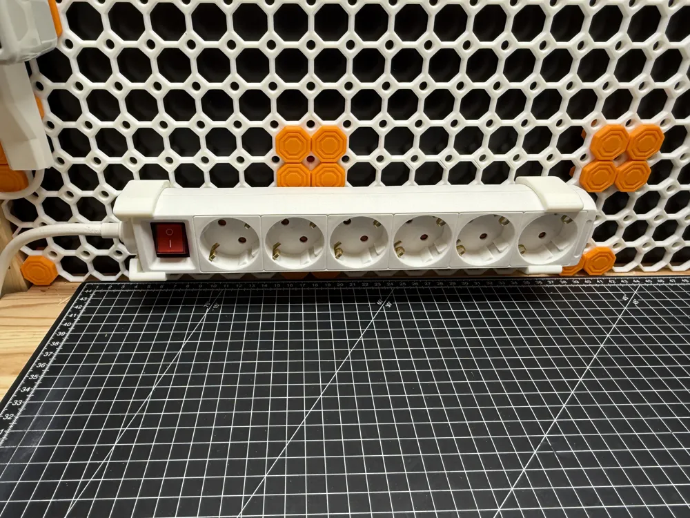 Multiboard power strip mount by chsi76 MakerWorld: Download Free 3D Models