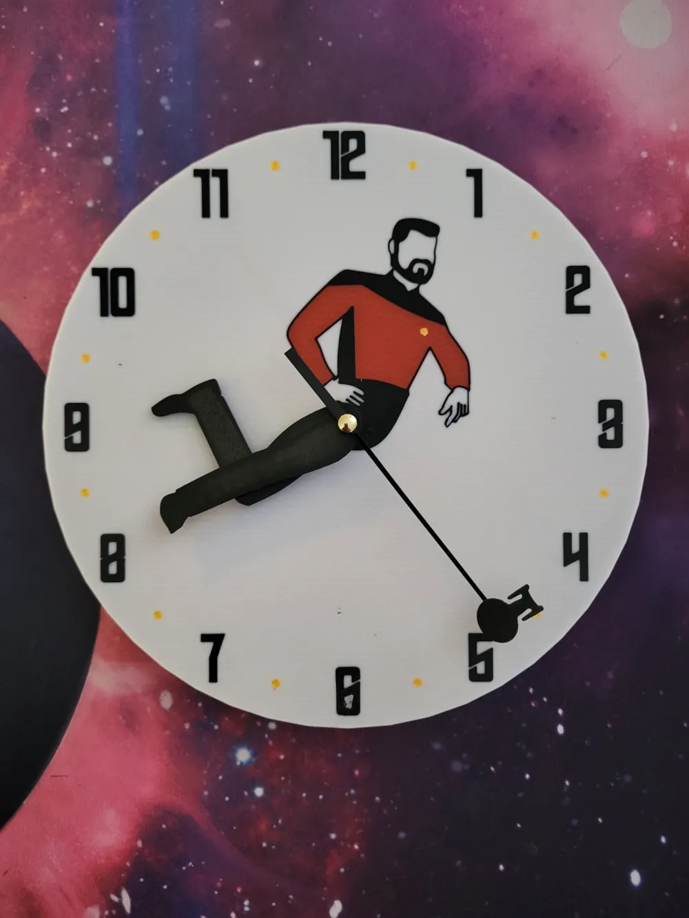 Star Trek Riker Pose Clock. by JonoPorter MakerWorld: Download Free 3D ...