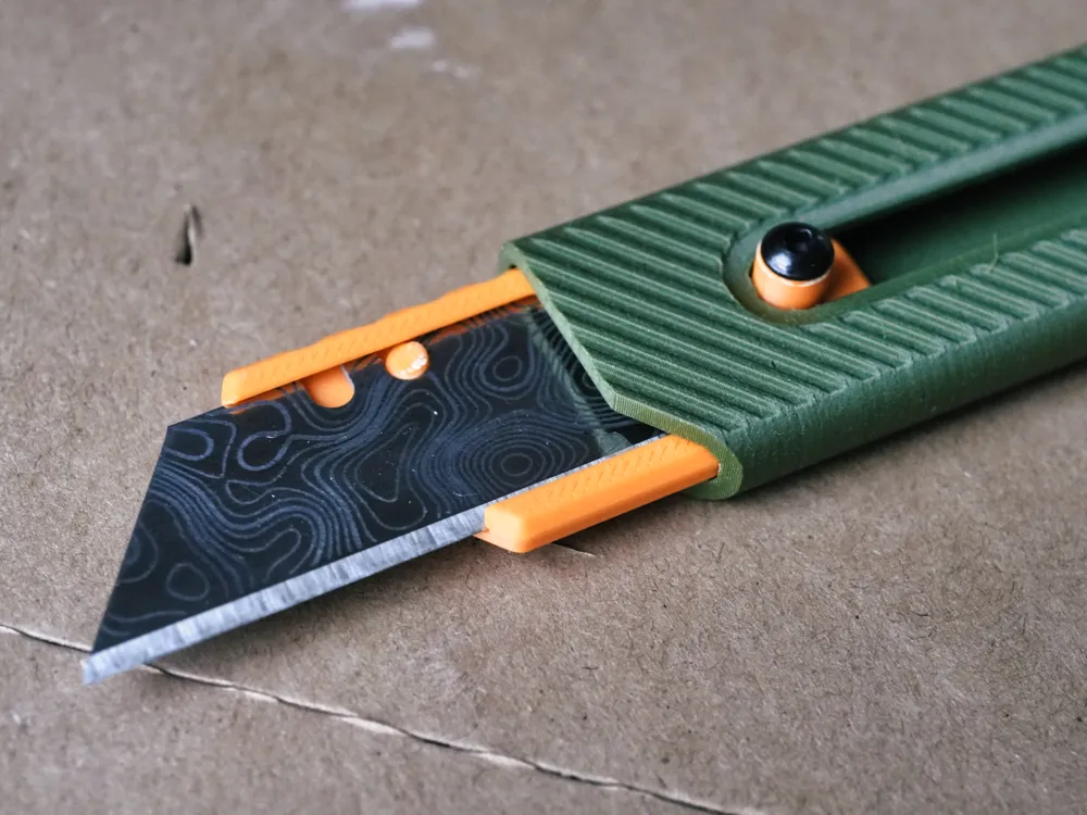 Slicey - EDC Utility Blade / Box Cutter by Downloaded Goods MakerWorld ...