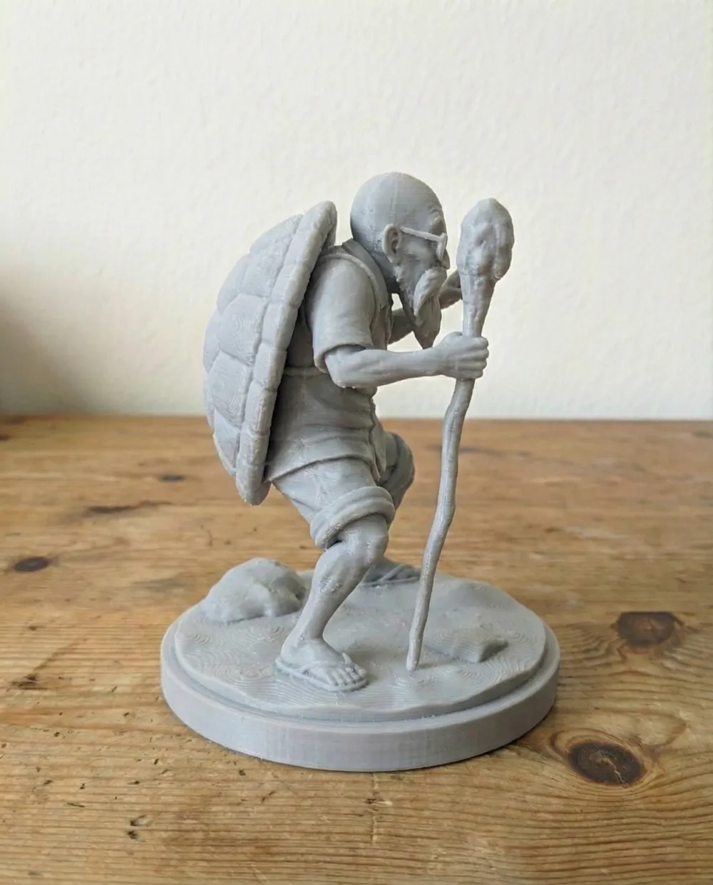 Master Roshi (Dragon Ball) - Free 3D Print Model - MakerWorld