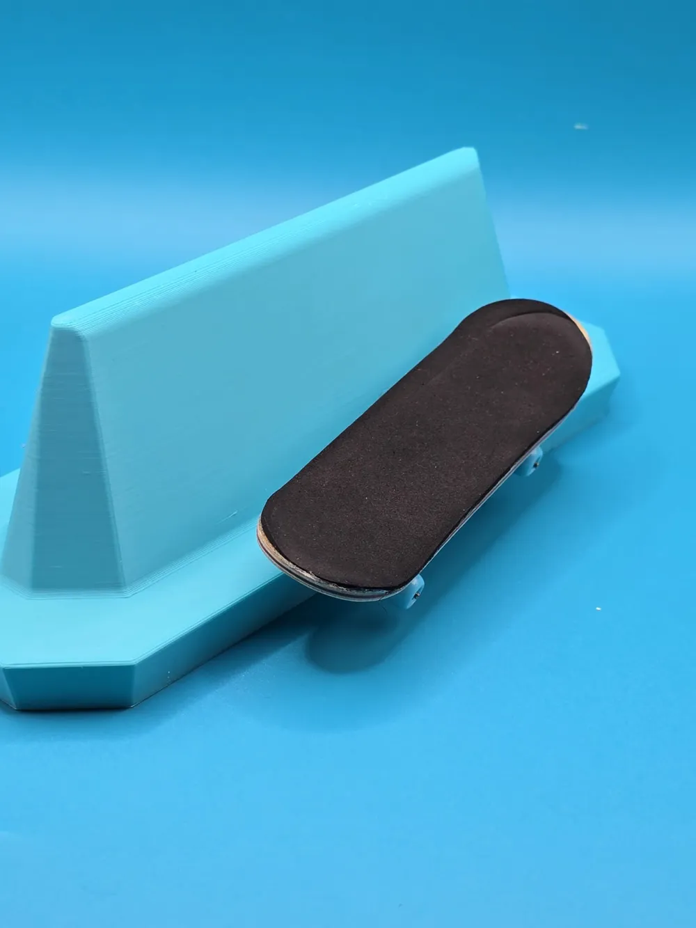 Fingerboard Barrier Grind Ramp Trick Skate by Merilno3D MakerWorld ...