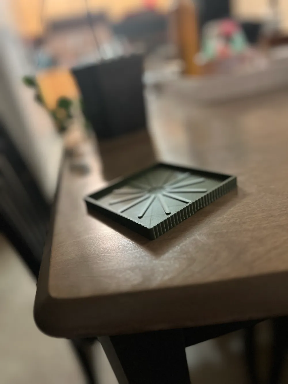 Square Plant Plate by Stehr - MakerWorld