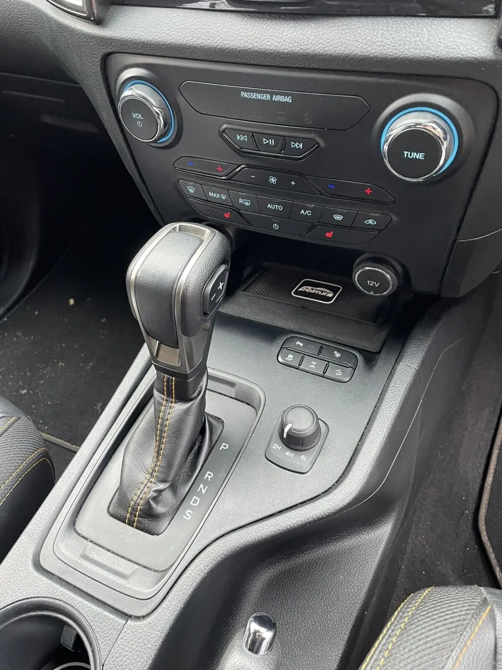 Ford Ranger 2016-2022 Wireless charging unit by andzhawho - MakerWorld