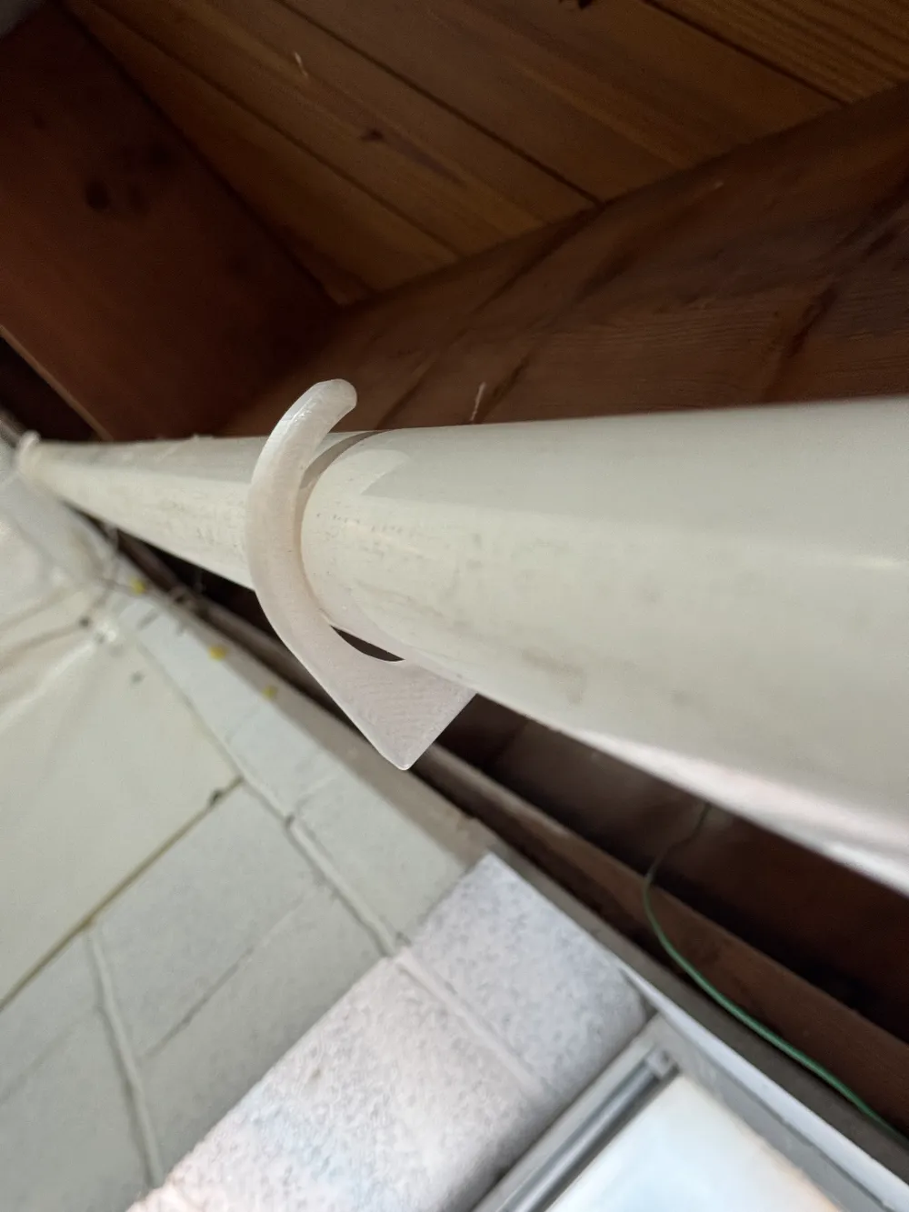 2" PVC Pipe Hanger Hook by barbasnoo - MakerWorld