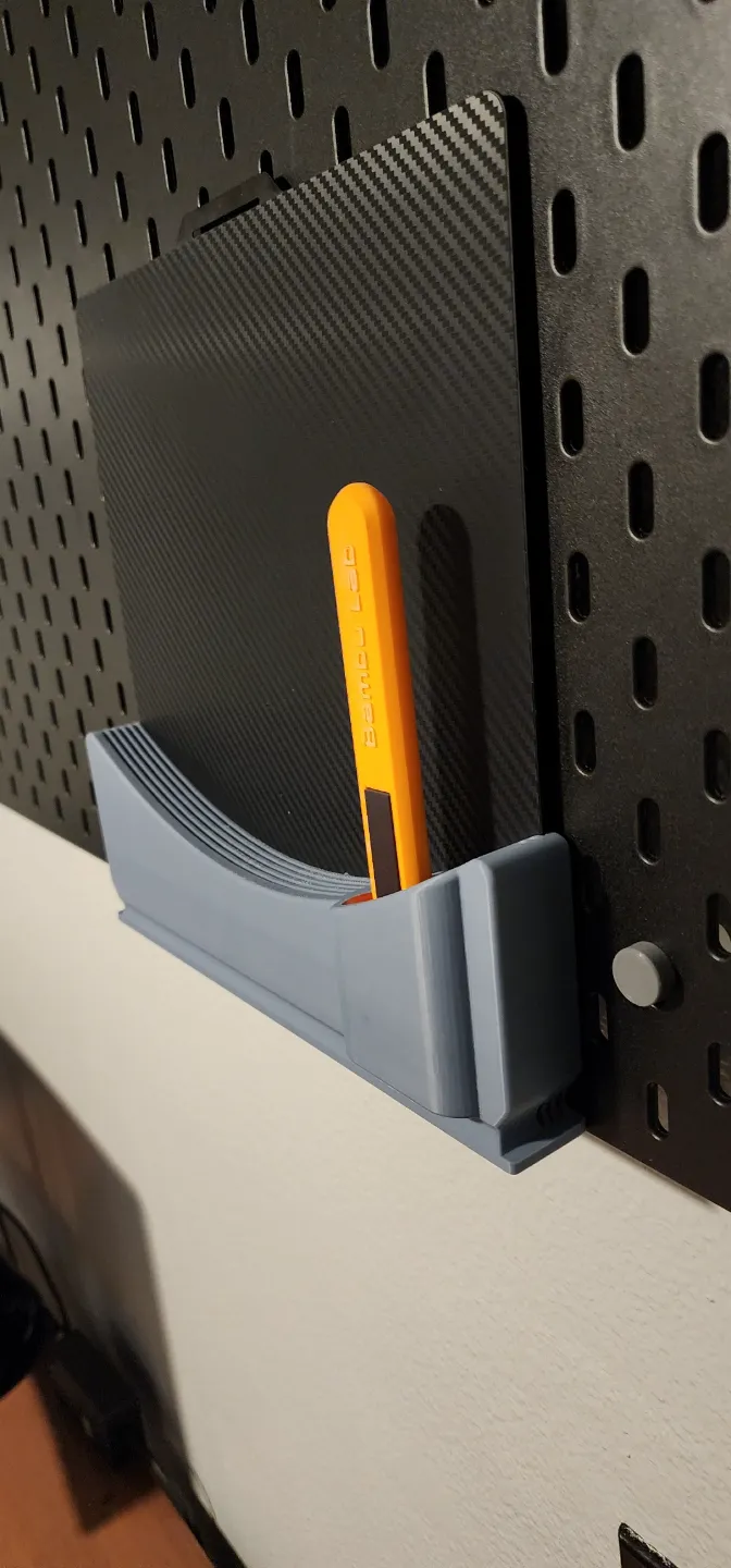 Bambu Lab Build Plate Holder with for Skadis by Moose Behavin ...