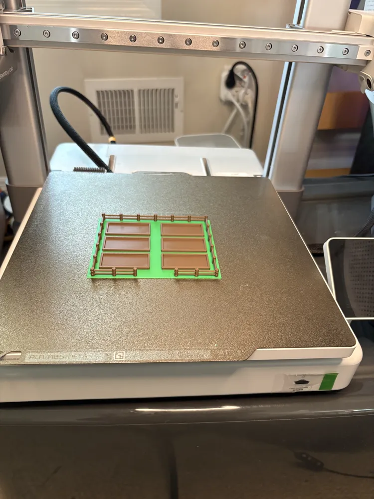 Odla en trädgårdsplätt Roblox AMS av cyto MakerWorld: Gratis 3D-Modell ...