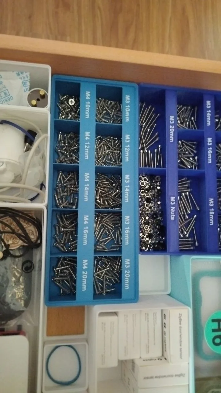 gridfinity M3-M4 (2x5) with scaffle and edt text by theoblend - MakerWorld