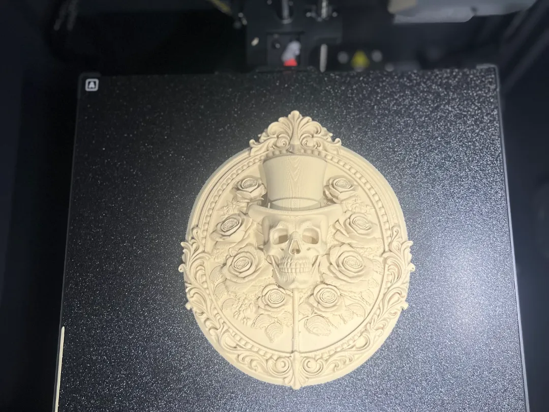 Gothic relief skull rose - Free 3D Print Model - MakerWorld
