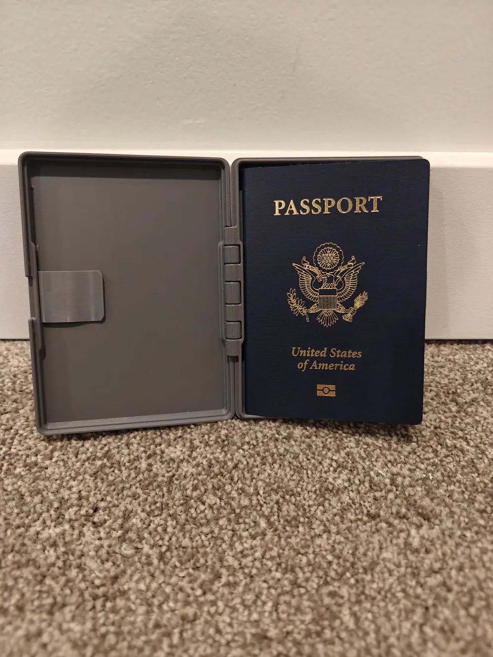 Passport Case by Ted MakerWorld: Download Free 3D Models