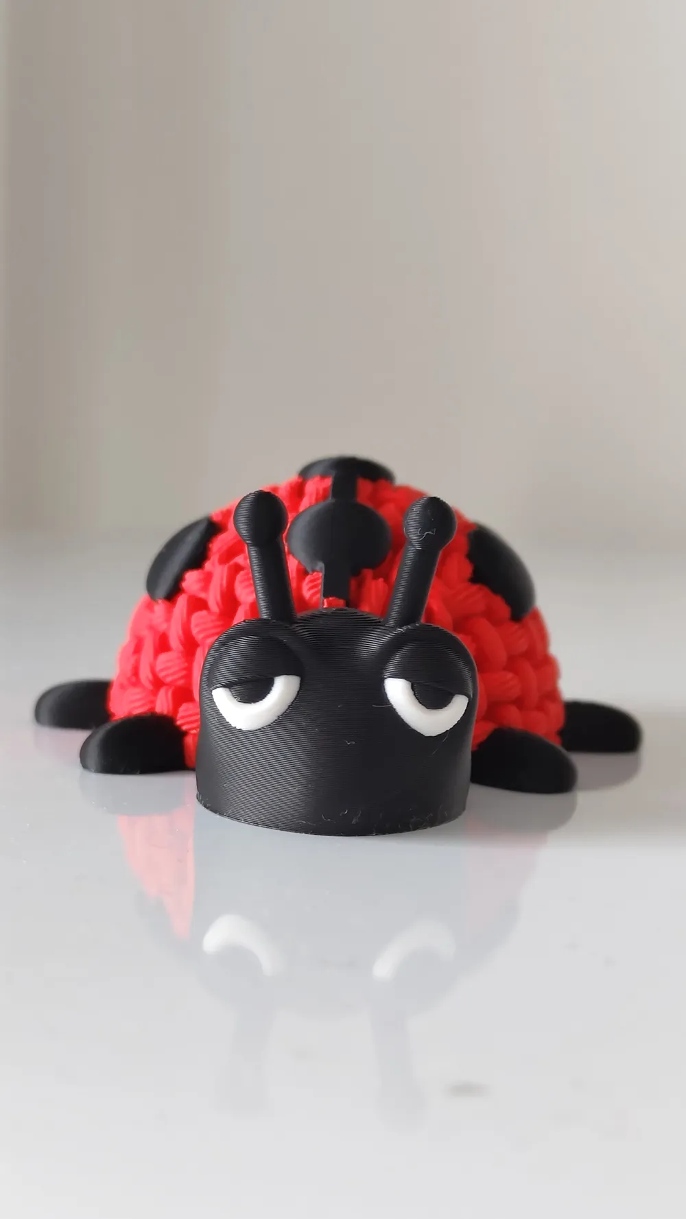Articulated knitted ladybug by trixs3D MakerWorld: Download Free 3D Models