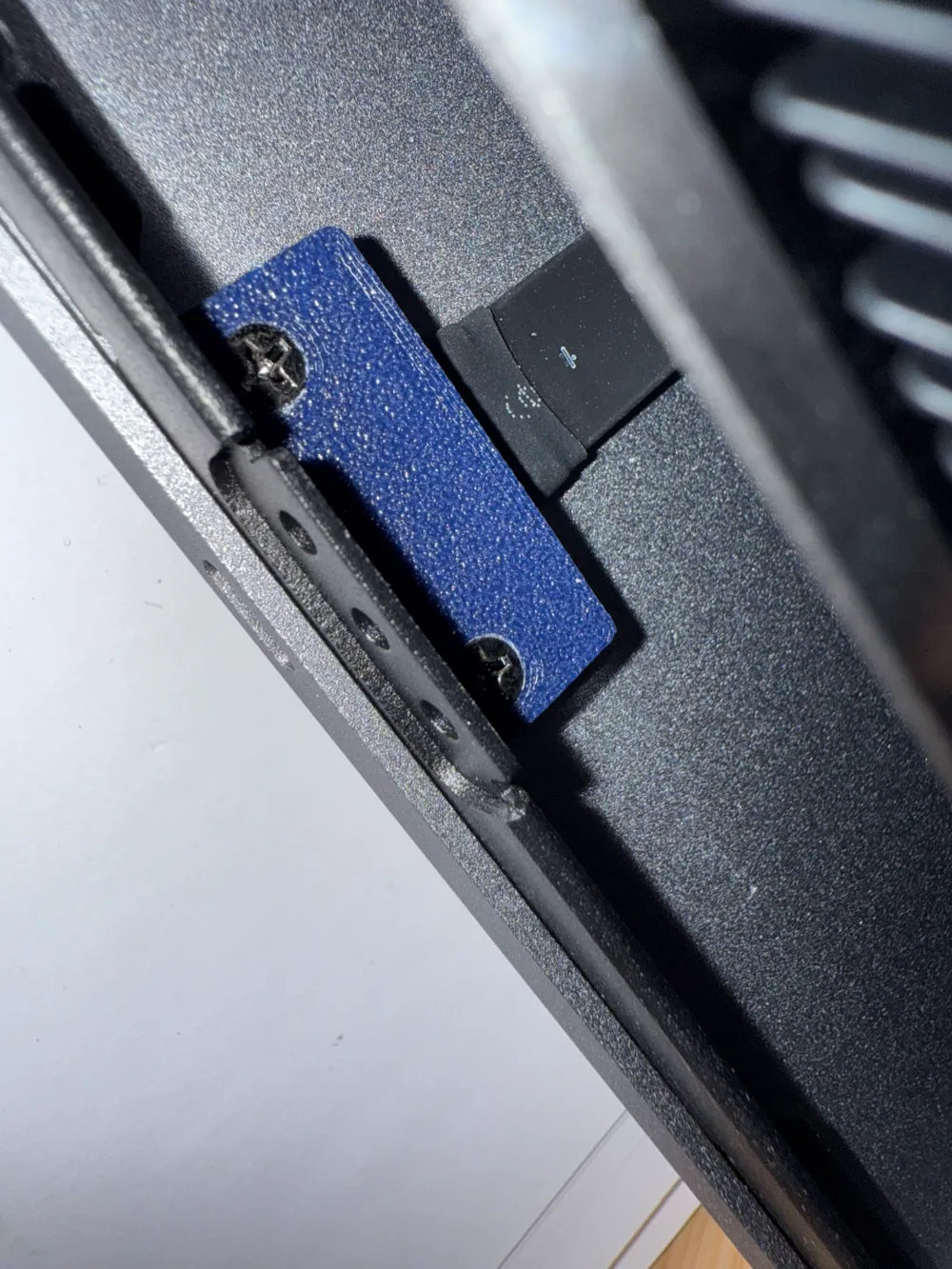 mounting adapter for USB C cable FormD T1 SFX case by RSDesign - MakerWorld