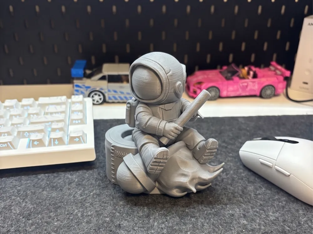Space Drifter Astronaut | Epic Desk Art - Free 3D Print Model - MakerWorld