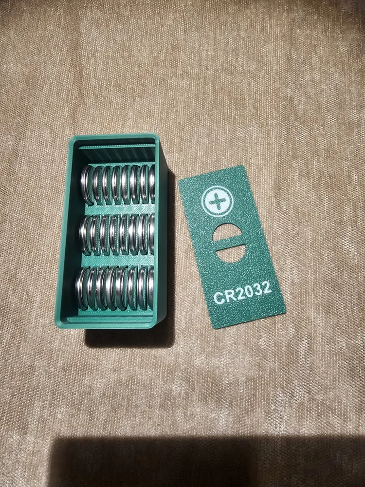 Stackable Gridfinity coin cell battery with lid by Olov MakerWorld: Download Free 3D Models