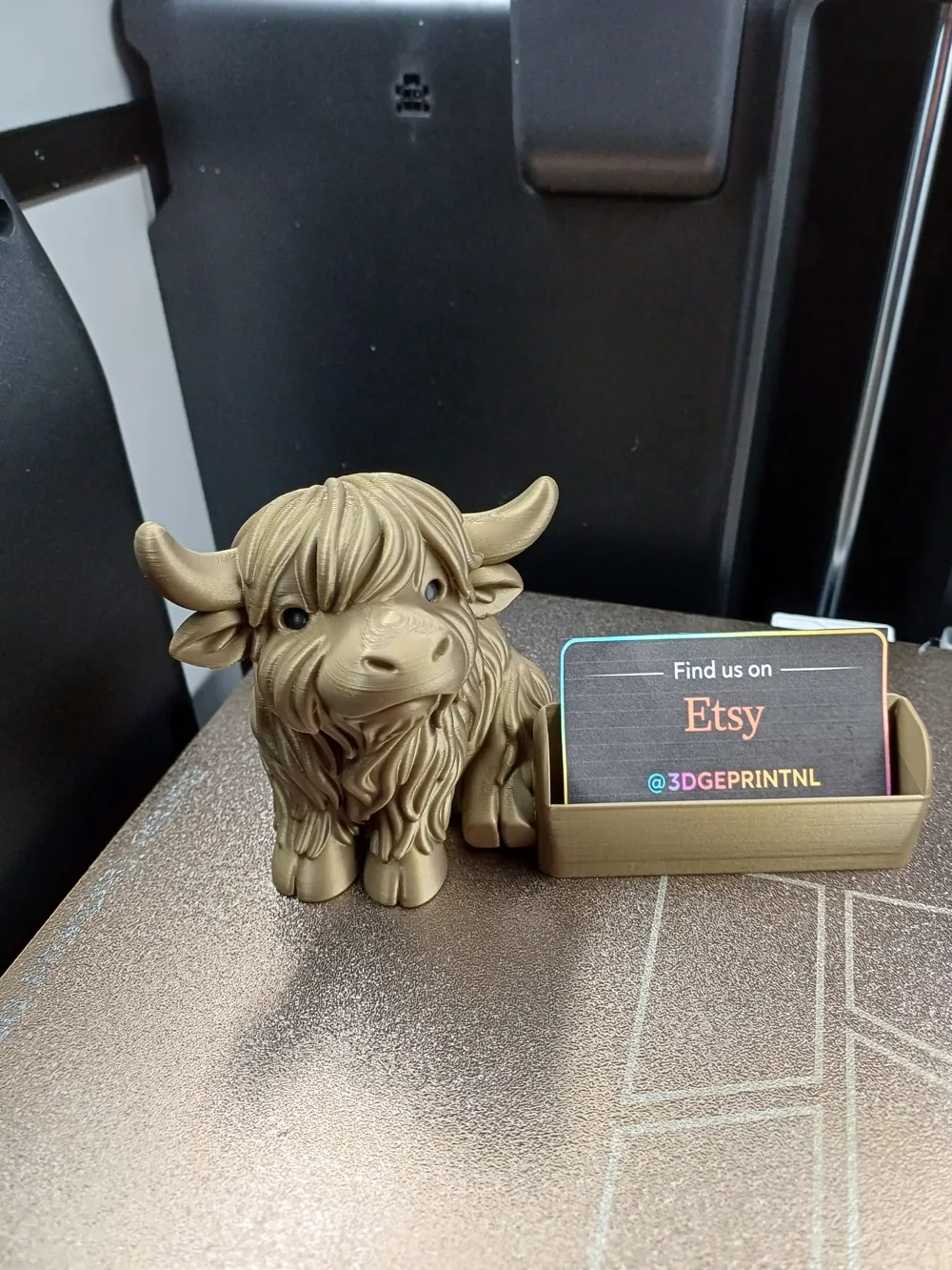 Highland Cow Business Card Holder - Free 3D Print Model - MakerWorld