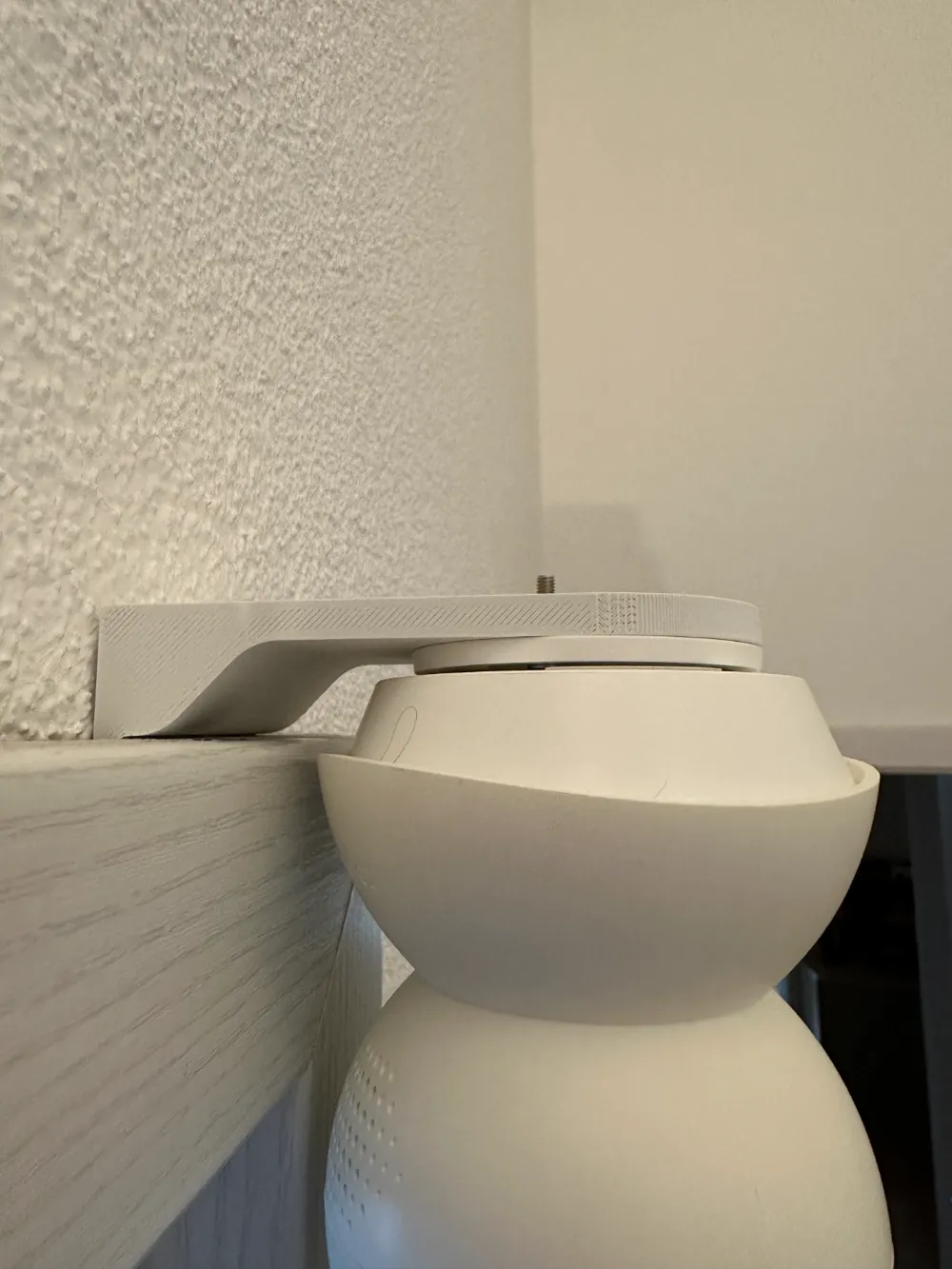 Tapo C200/C210 Right Angle Mount by Synergyx26MakerWorld: Download Free ...