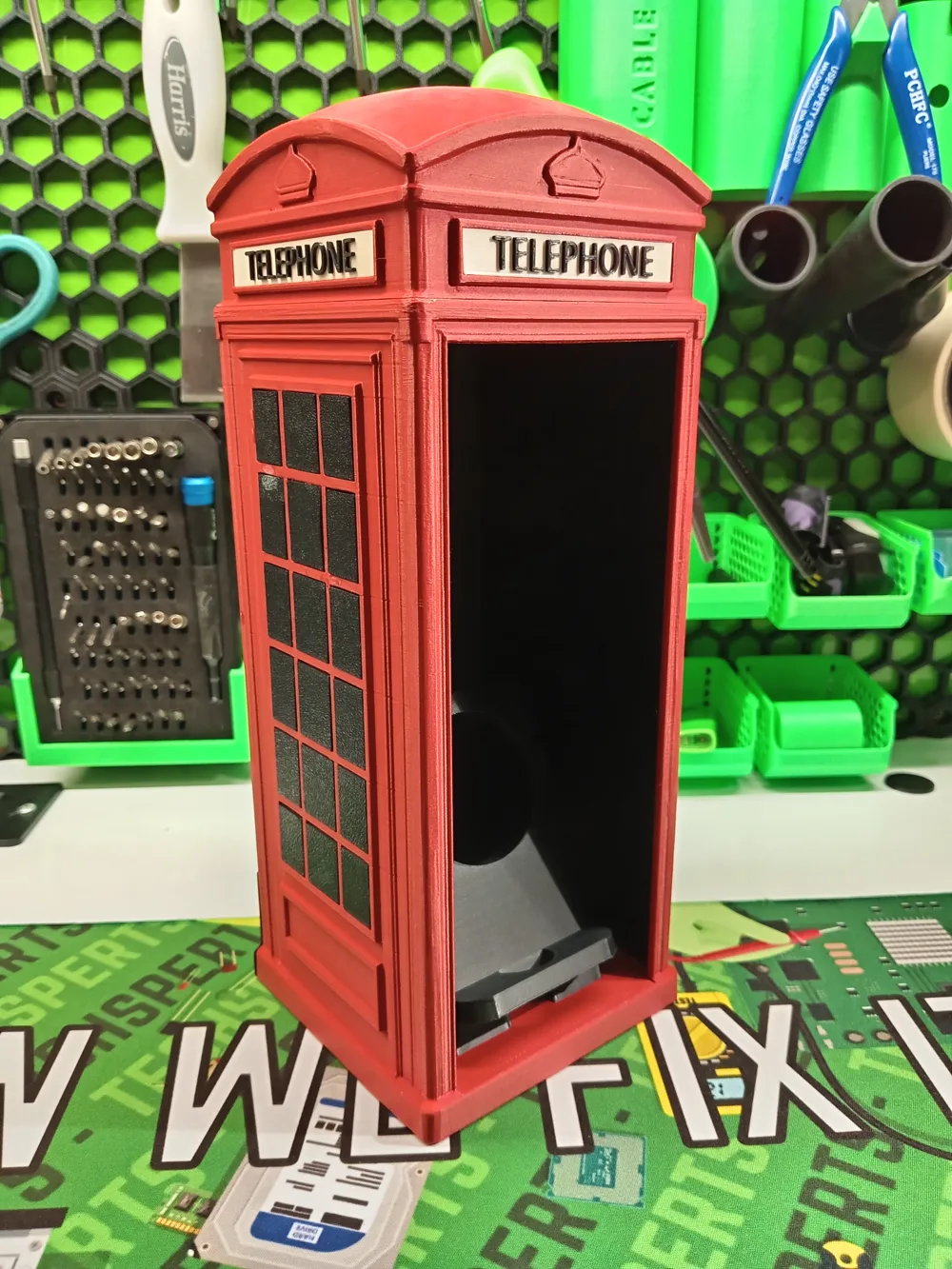 British Red Phone Box - Phone Holder Stand Display - Free 3D Print ...