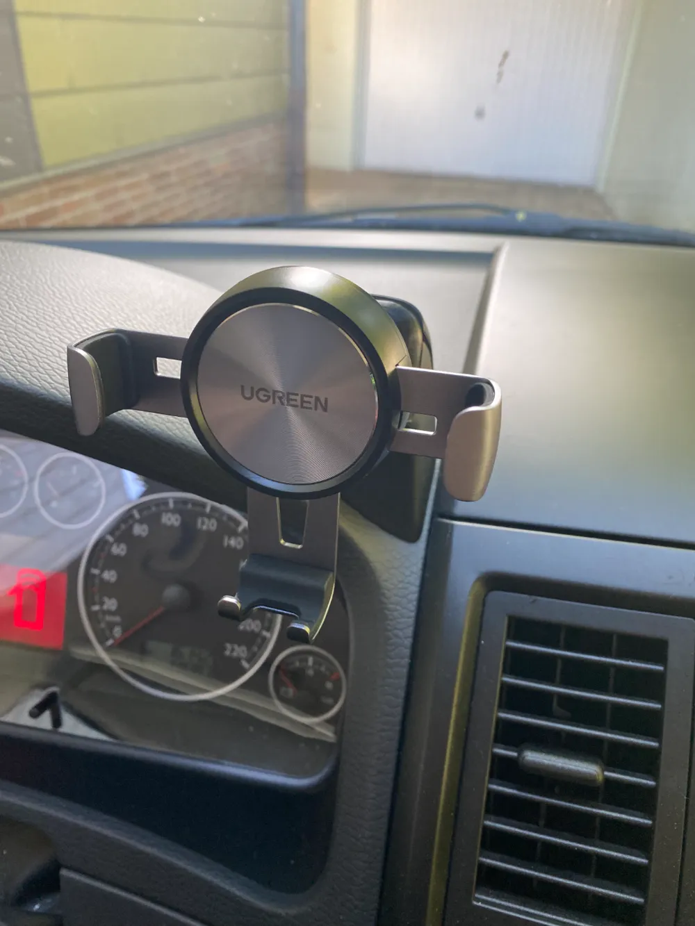 VW T5 Mobile Phone Handy Console - Hörnchen by frang81 - MakerWorld