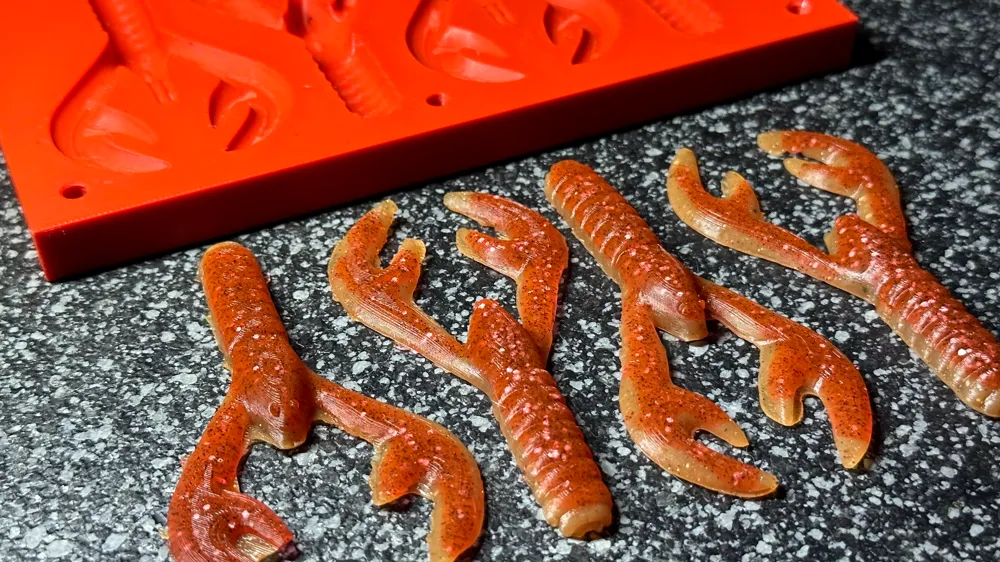 3.5 inch - 9 cm Open Pour Craw Creature Bait Mold (4 Cavities) - PJR ...