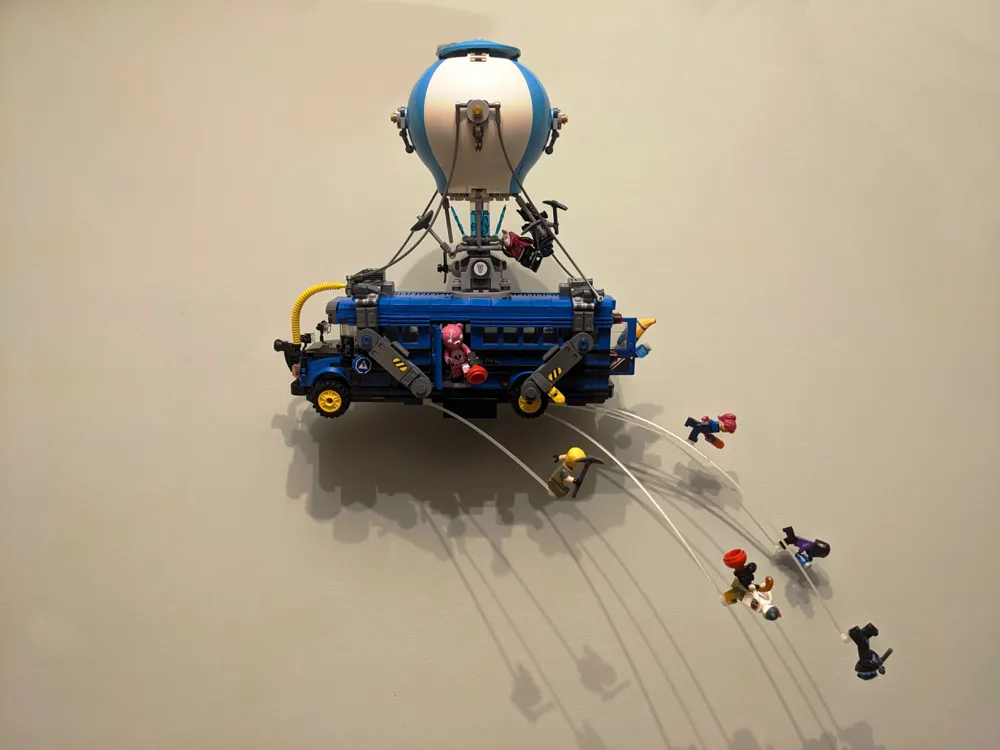 Fortnite L.E.G.O 77073 Battle Bus wall mount - Free 3D Print Model ...
