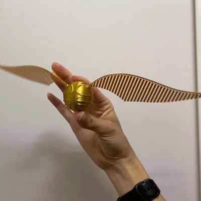 Golden Snitch with flexible wings - Free 3D Print Model - MakerWorld