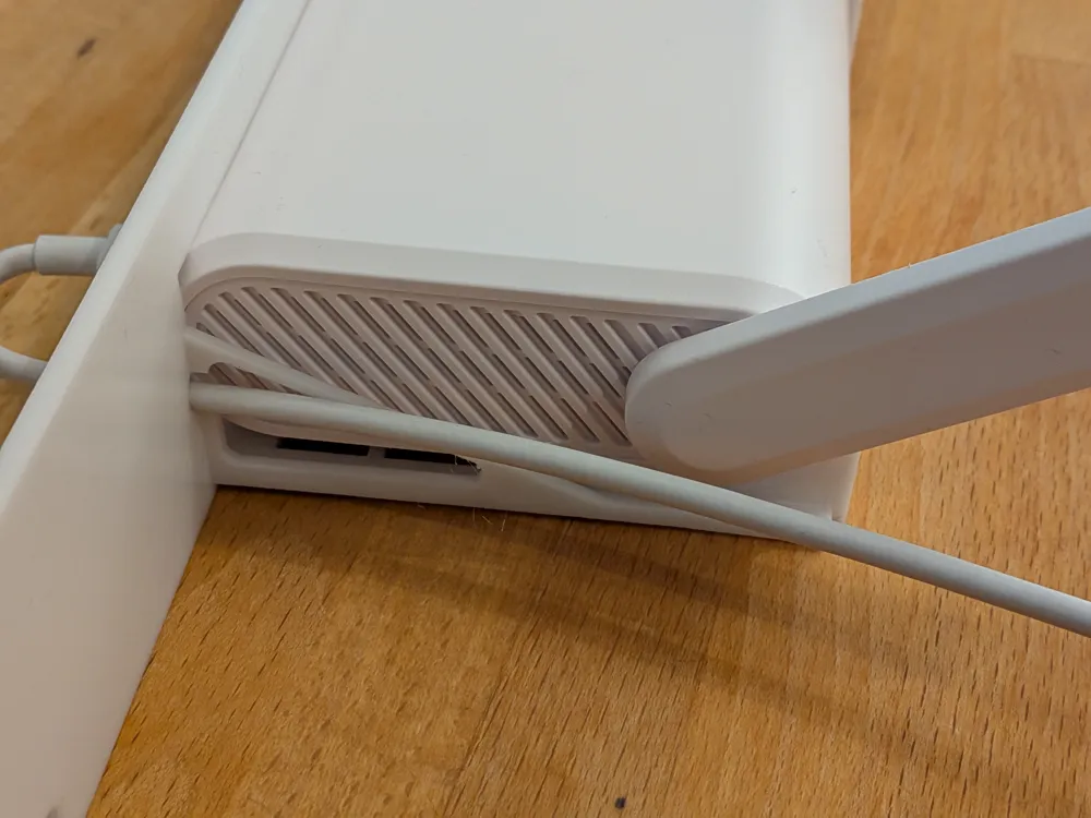 10 inch rack mount for GL.iNet Opal router - Free 3D Print Model ...