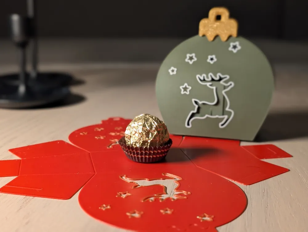 Foldable Christmas Box | Reindeer - Free 3D Print Model - MakerWorld