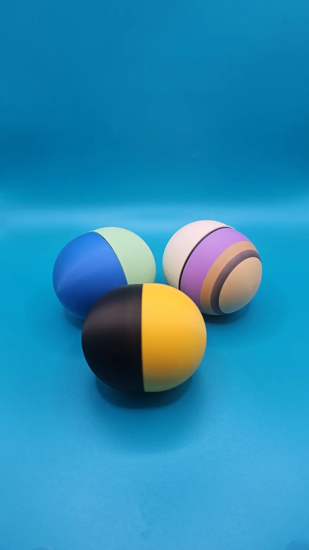 Gachapon Capsule For Vending Machines - Free 3D Print Model - MakerWorld
