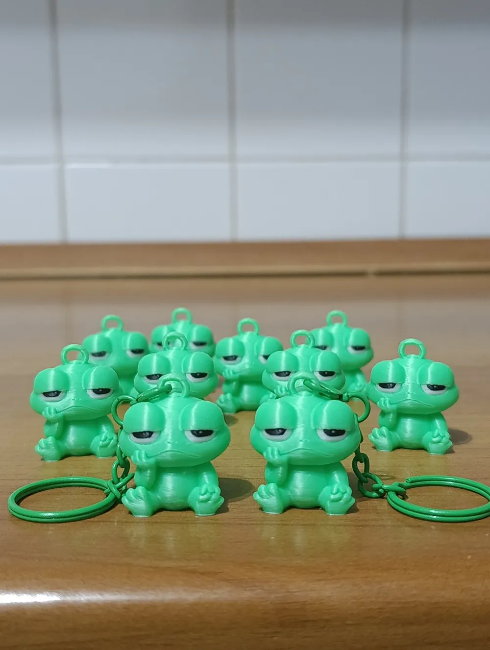 Mini Grumpy Frog – Keychain & Mini 3D Figure - Free 3D Print Model ...