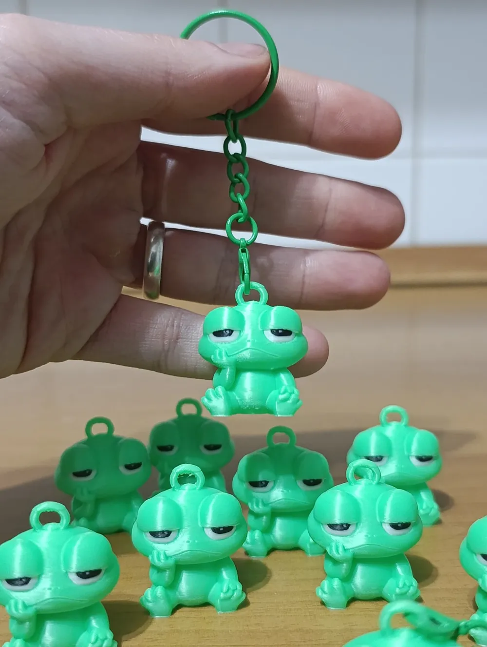 Mini Grumpy Frog – Keychain & Mini 3D Figure - Free 3D Print Model ...