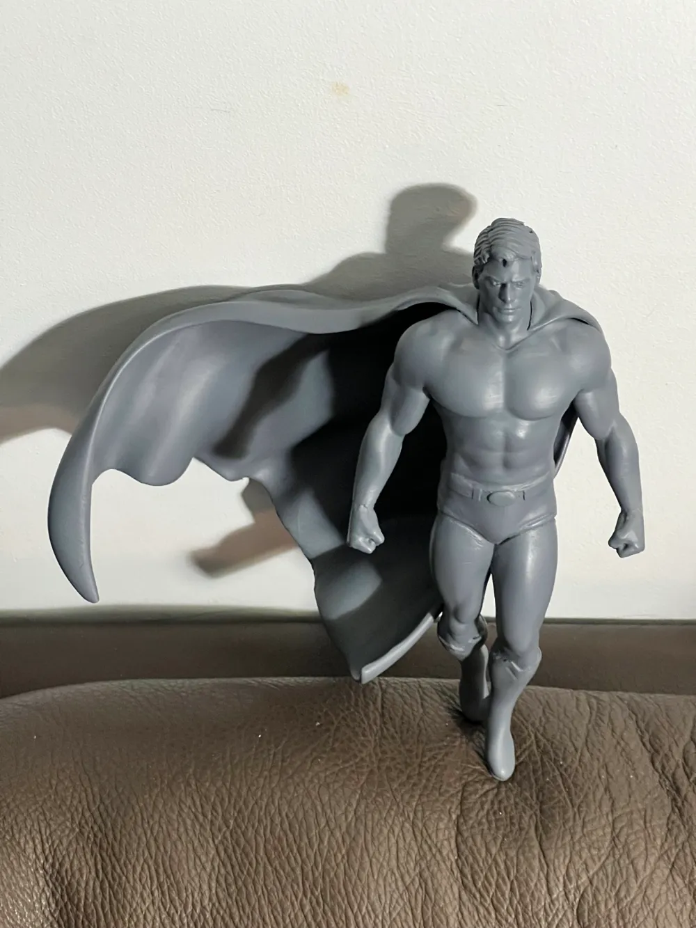 some superhero with a cape - Free 3D Print Model - MakerWorld