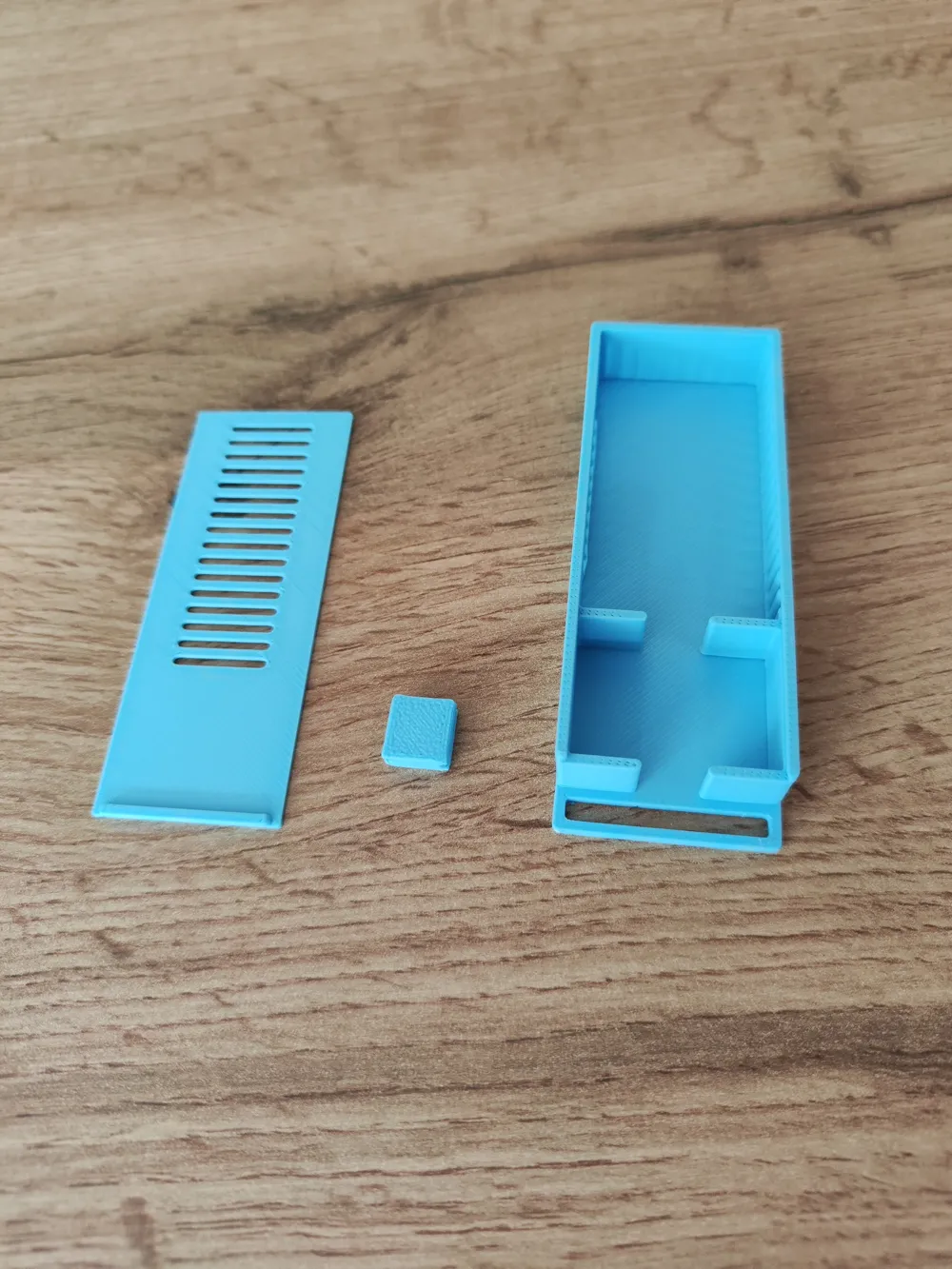 Queen Bee Introduction Cage - Free 3D Print Model - MakerWorld